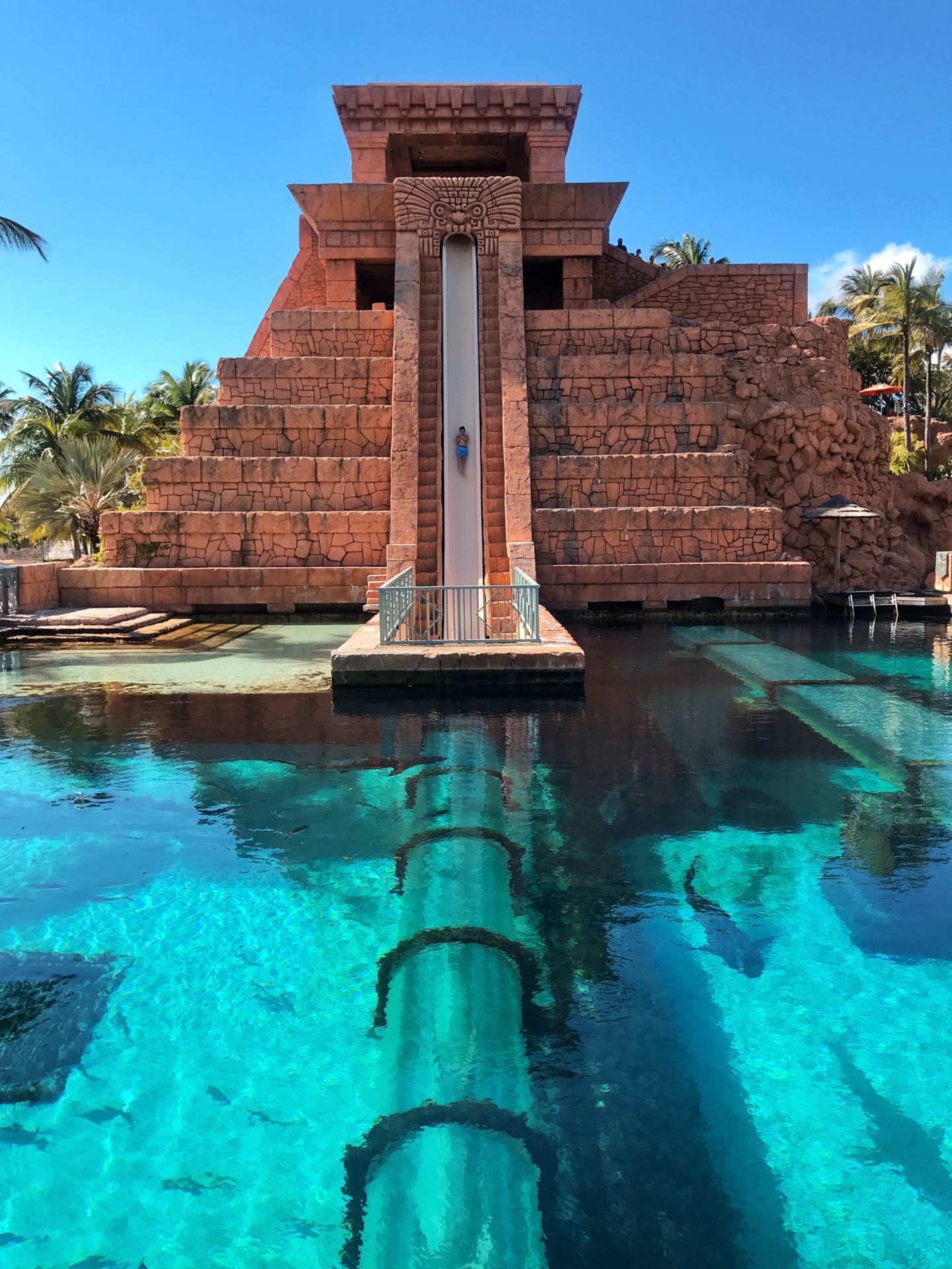 The Royal Towers at Atlantis | Hotel Review - Meko Valentino - Travel ...